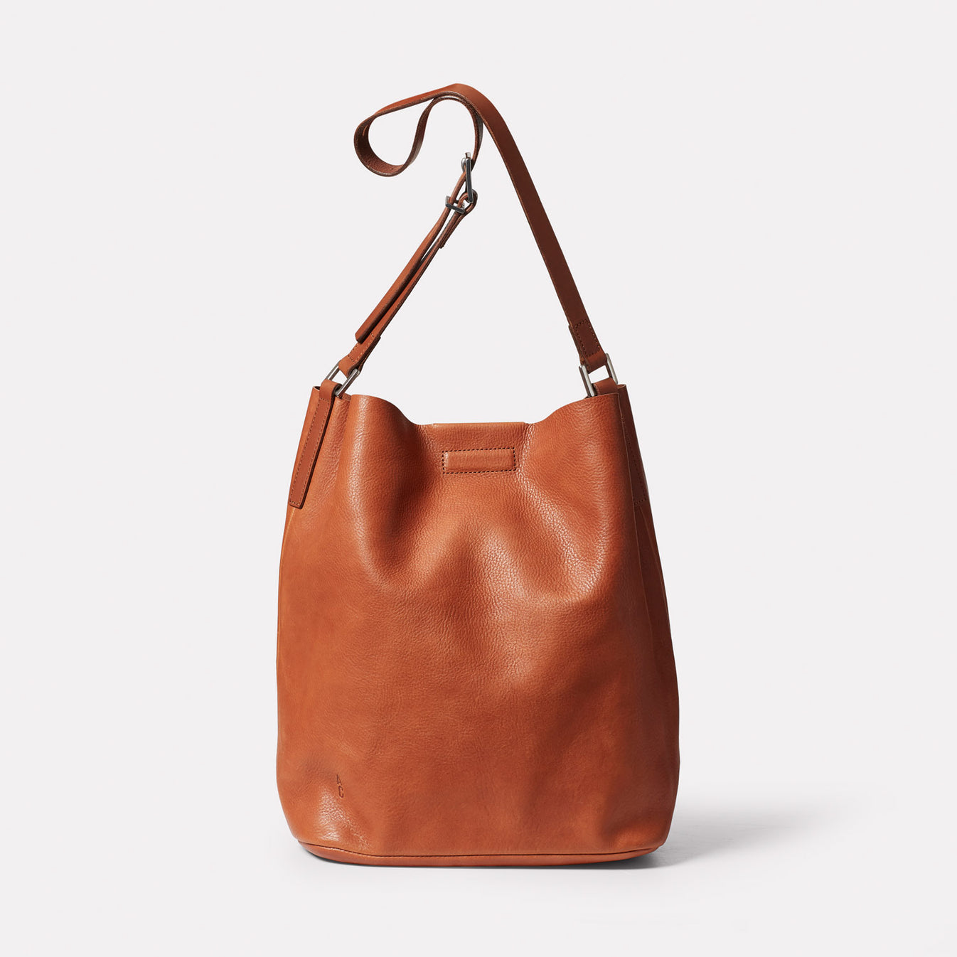 Lloyd Small Calvert Leather Bucket Bag in Tan – Ally Capellino